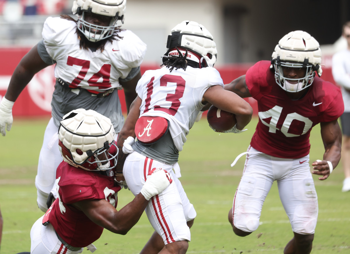 Scenes from Alabama Football's First Scrimmage of 2022 - Sports ...