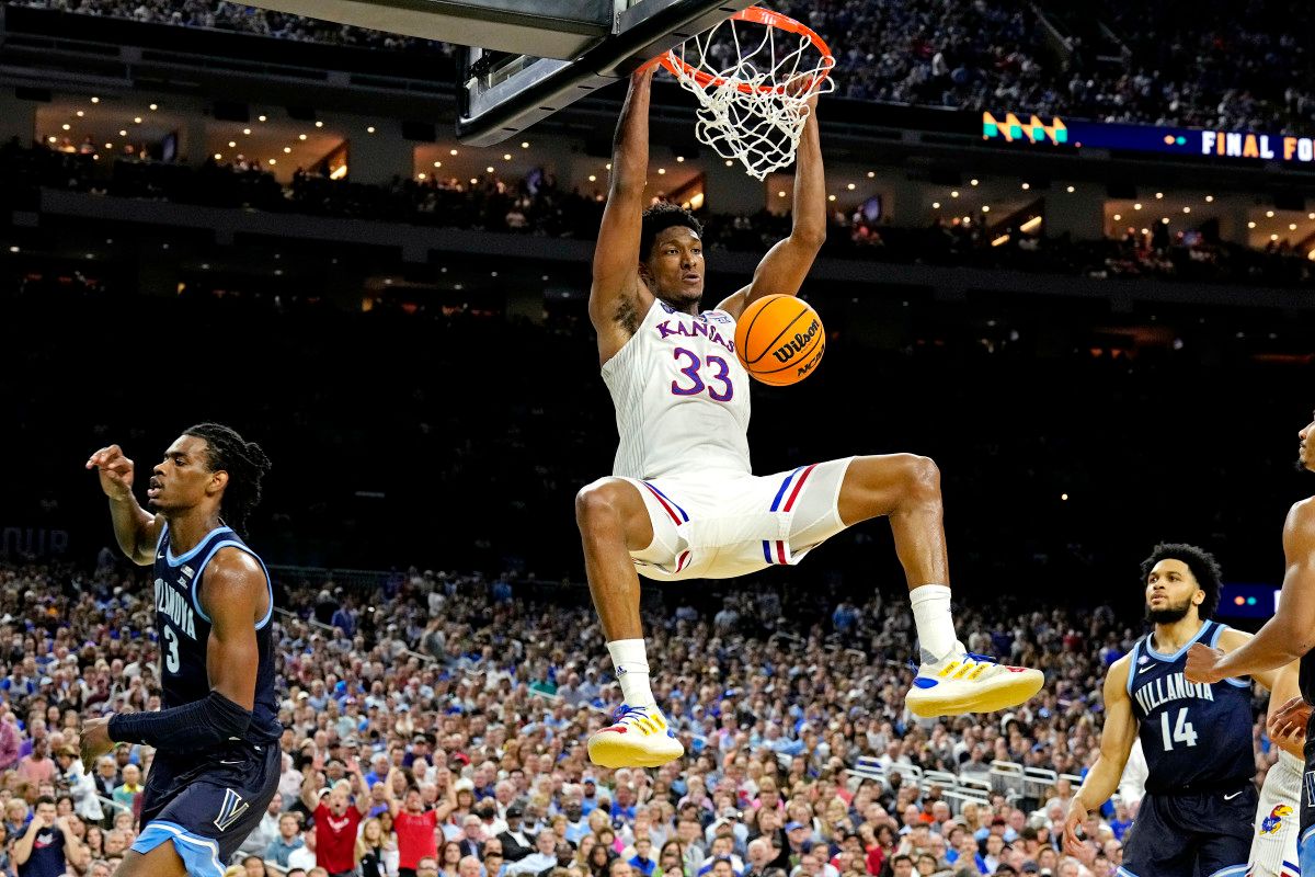 Kansas rides huge nights from McCormack, Agbaji to knock off Villanova ...