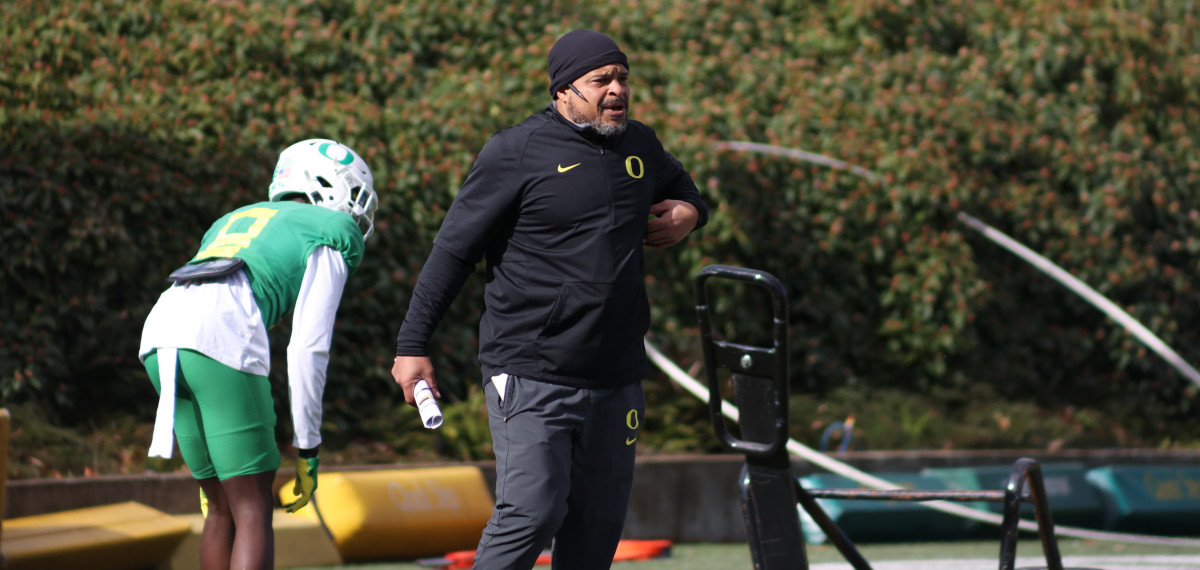 WATCH: Oregon Football Coach Demetrice Discusses Cornerbacks in Spring ...