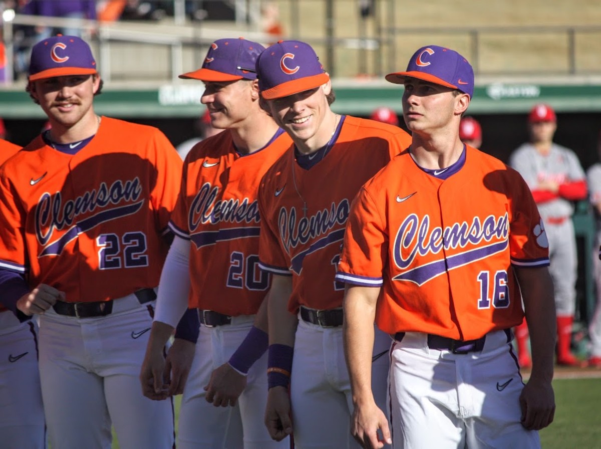 Clemson Tigers Set to Host SEC Rival Georgia Bulldogs - Sports ...