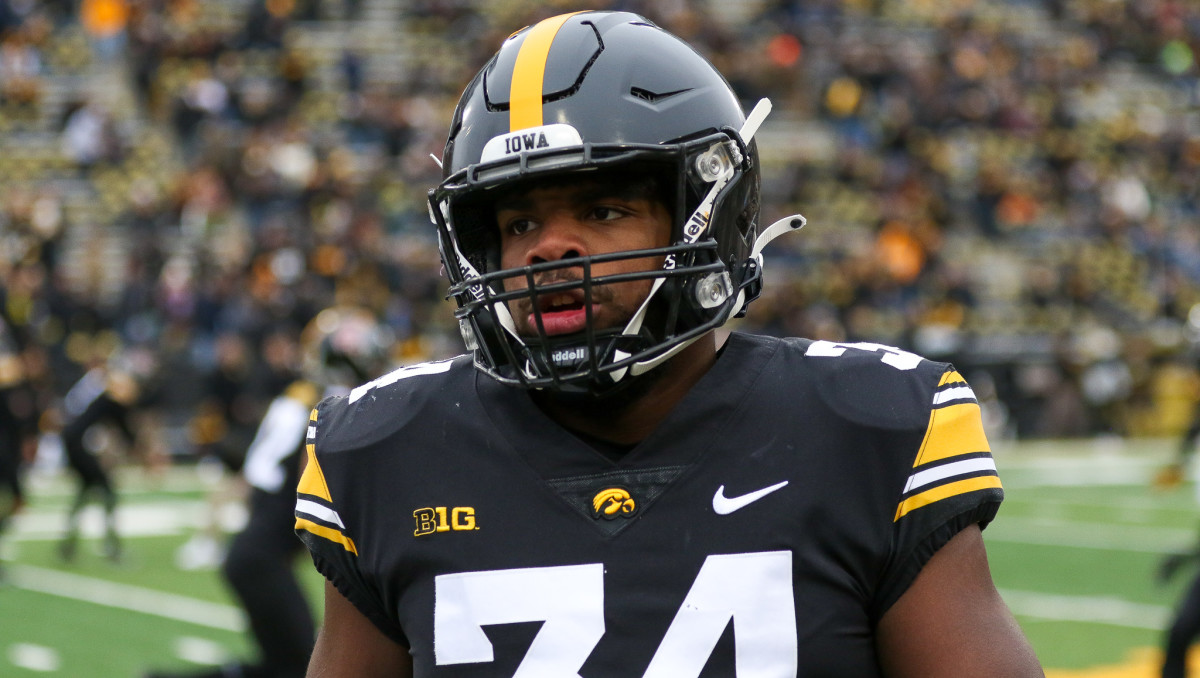Iowa's Backup Linebackers Receiving Extended Spring Look - Sports ...