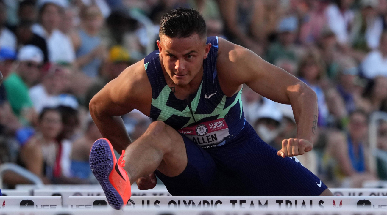 Eagles sign Olympian Devon Allen after Oregon Pro Day performance ...