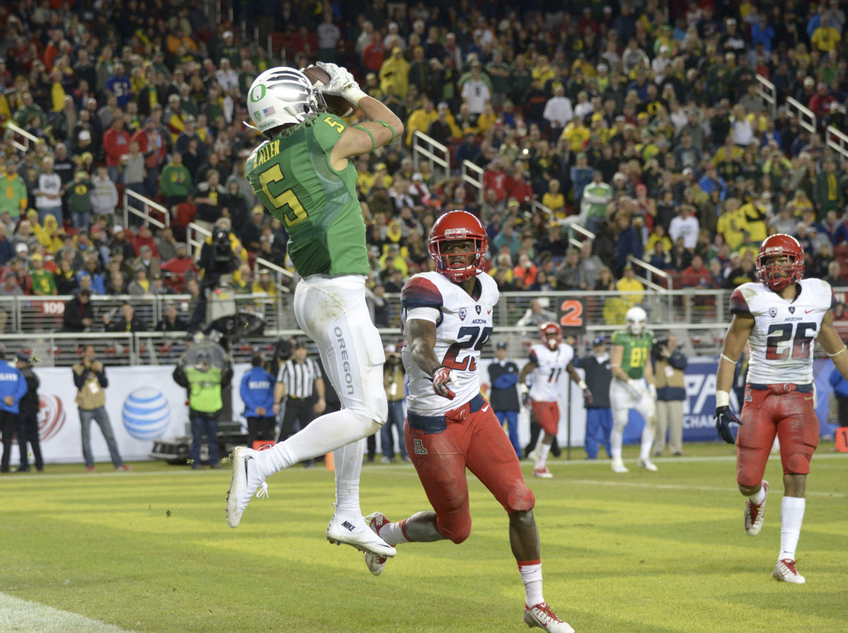 Former Oregon Football Wide Receiver Devon Allen Signs With ...
