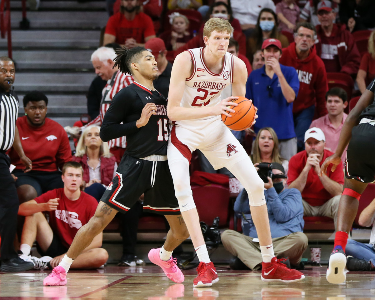 College Basketball Transfer Portal: Top Available Centers - Sports ...