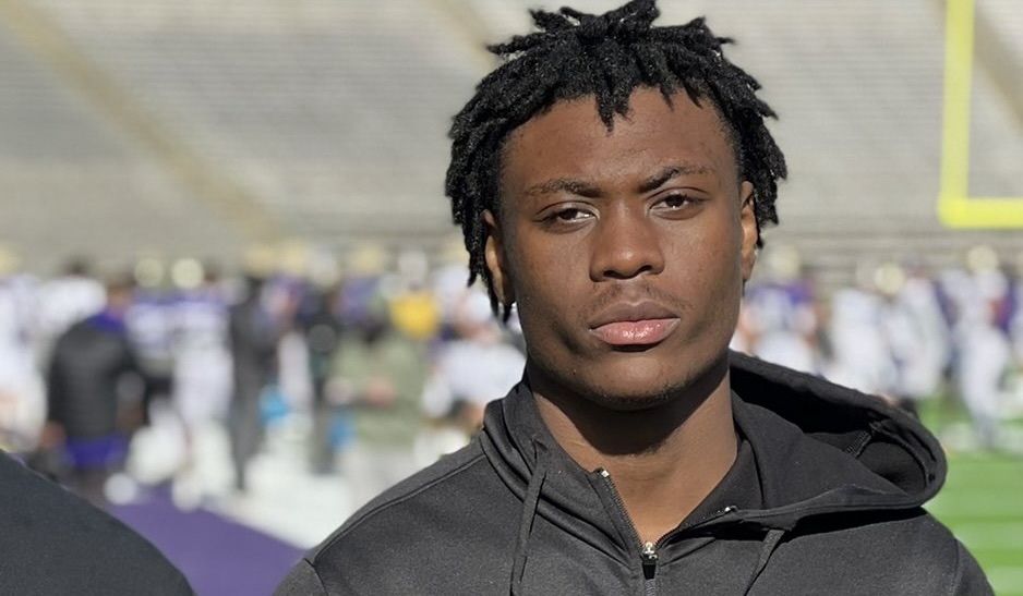 Huskies Reach Out to New York Edge Rusher with Scholarship Offer ...