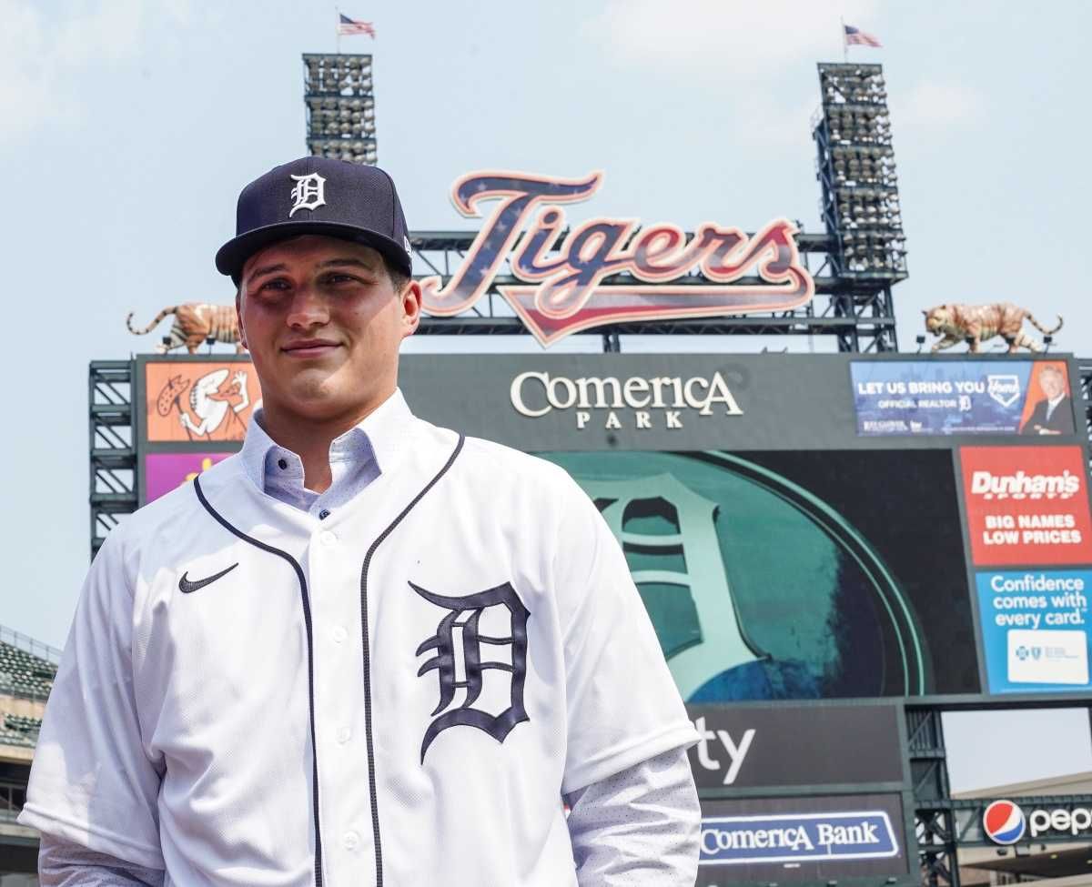 Former Texas P Ty Madden Impresses in Dominant Professional Debut ...