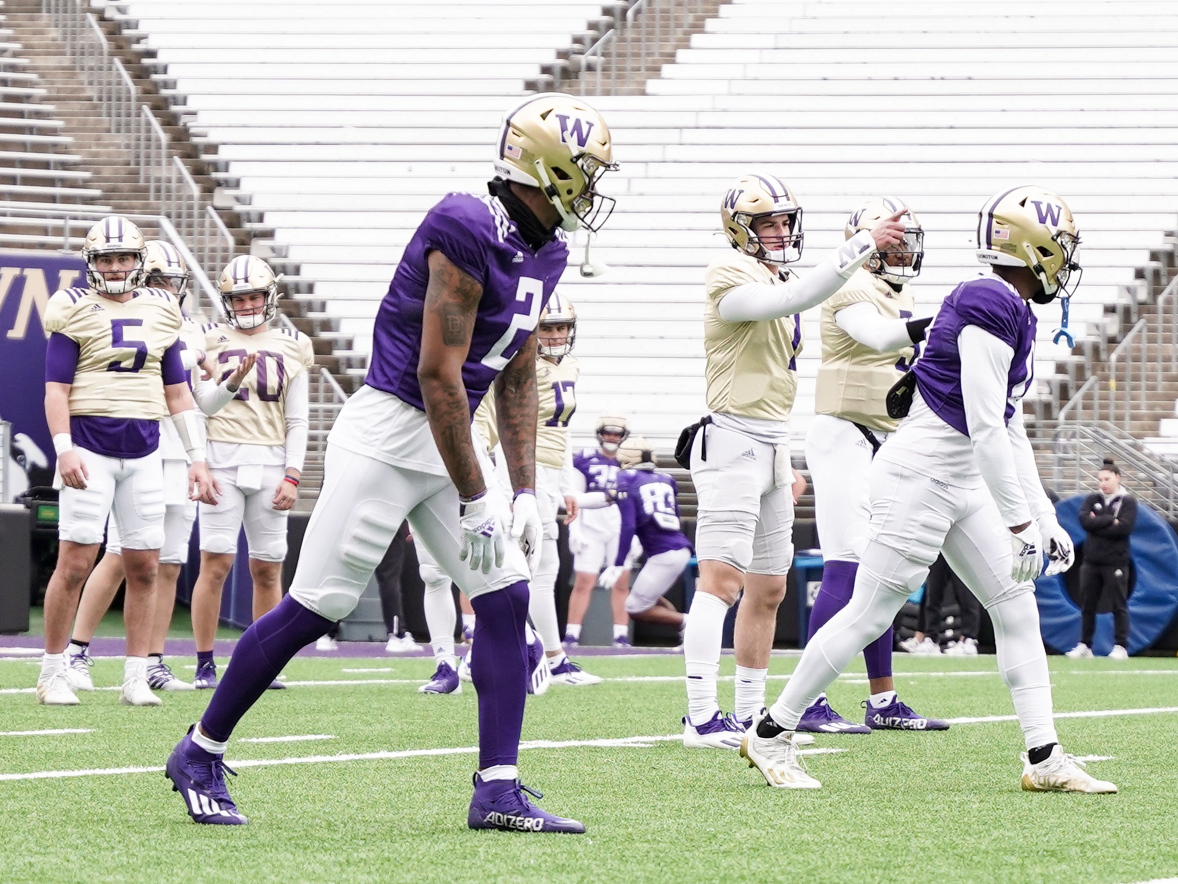DeBoer's Spring Mission: Put the Ball in Giles Jackson's Hands as Much ...