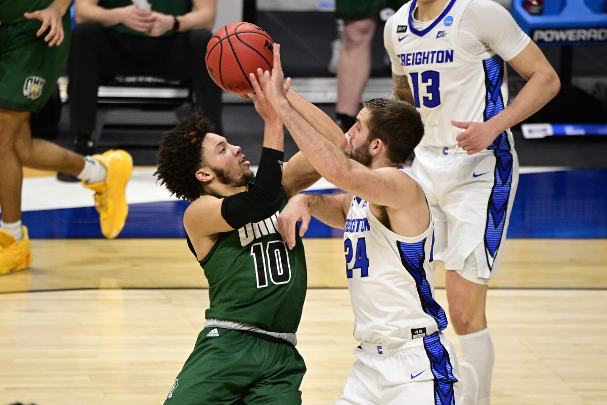 Alabama Announces Signing Basketball Transfer Mark Sears - Sports ...