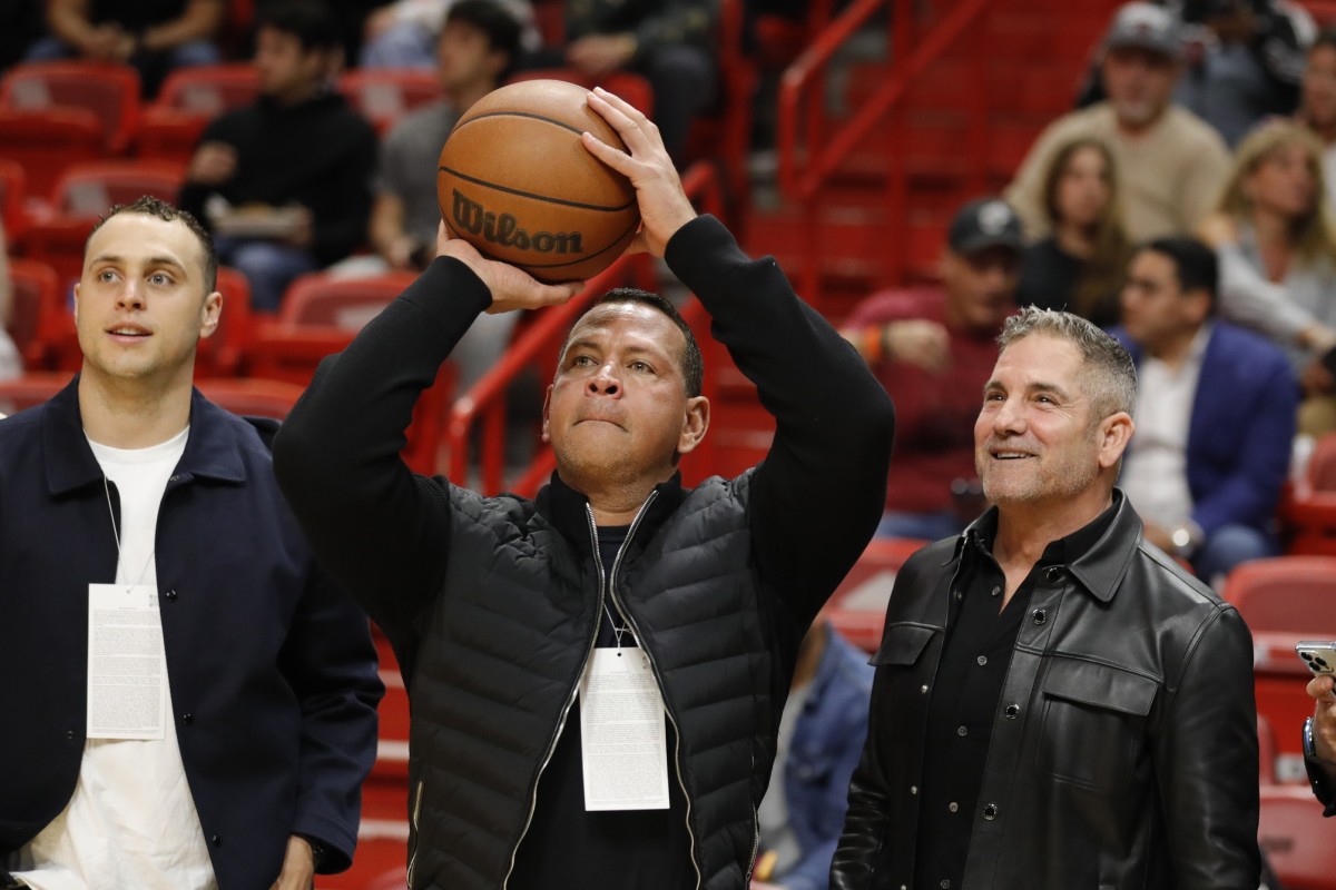 Here's The Photo Alex Rodriguez Tweeted Before The Timberwolves Host ...