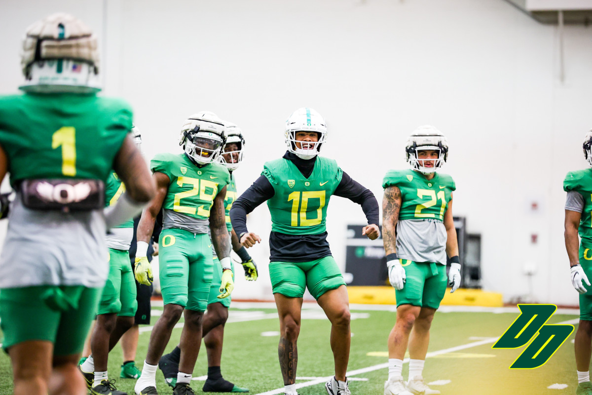 Oregon Ducks Football Linebacker Justin Flowe's Availability for Spring ...