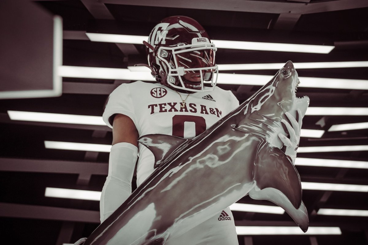 Texas A&M Aggies Land Commitment From Elite In-State DB Jayvon Thomas ...