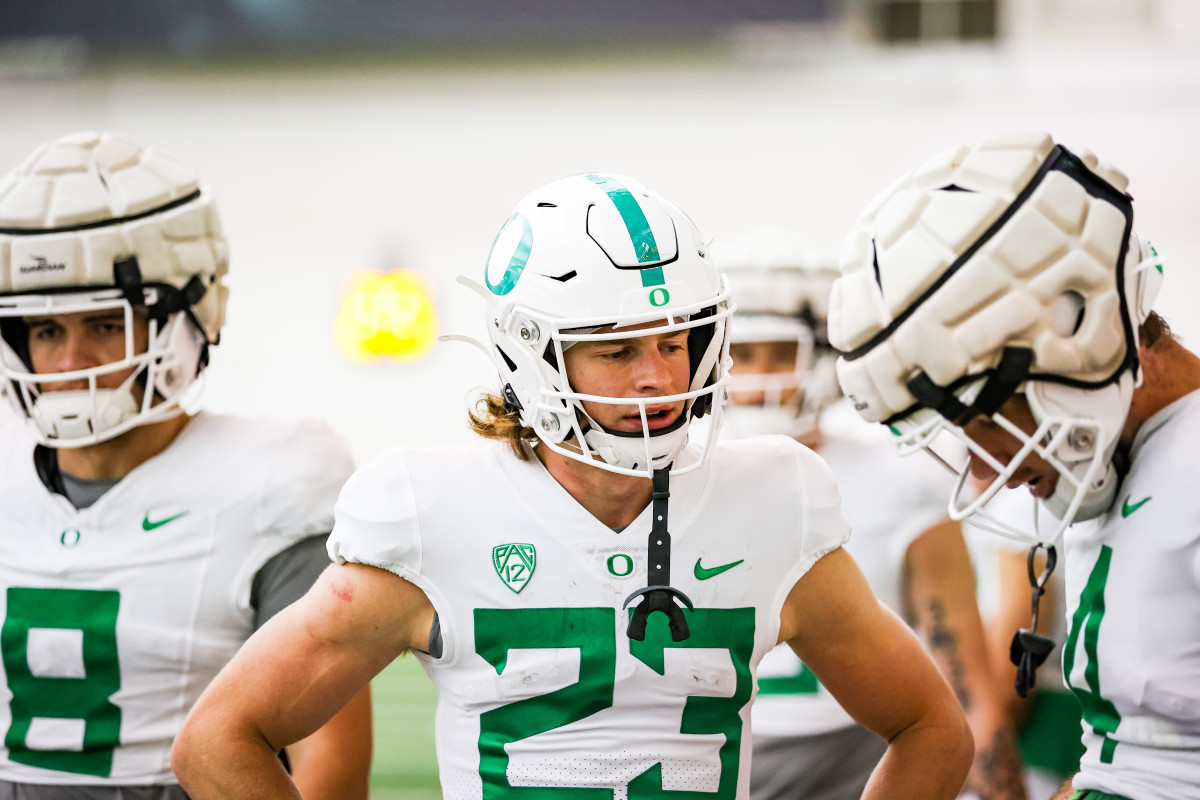 Oregon Ducks Football Wide Receiver Chase Cota Explains Why He ...