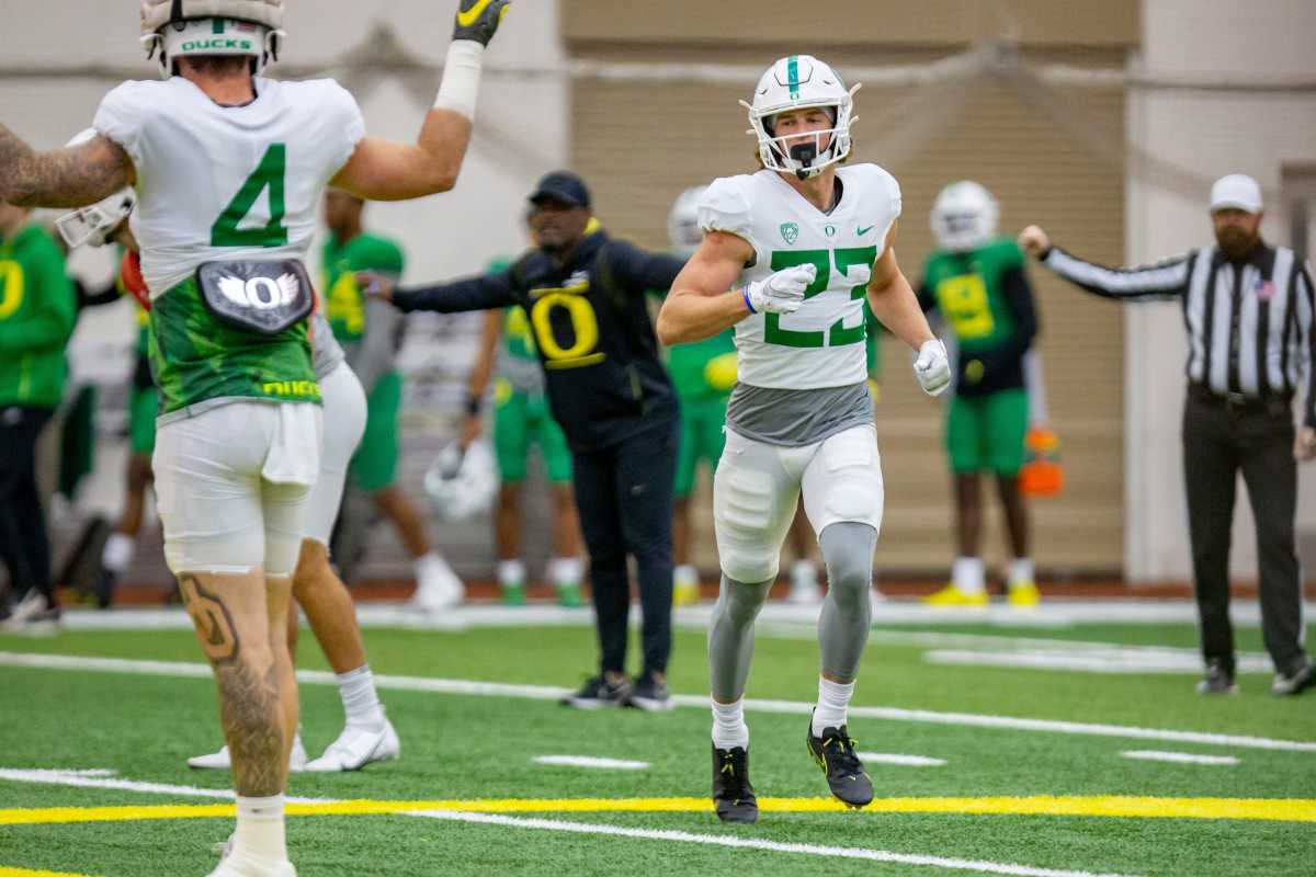 Oregon Ducks Football Wide Receiver Chase Cota Explains Why He ...