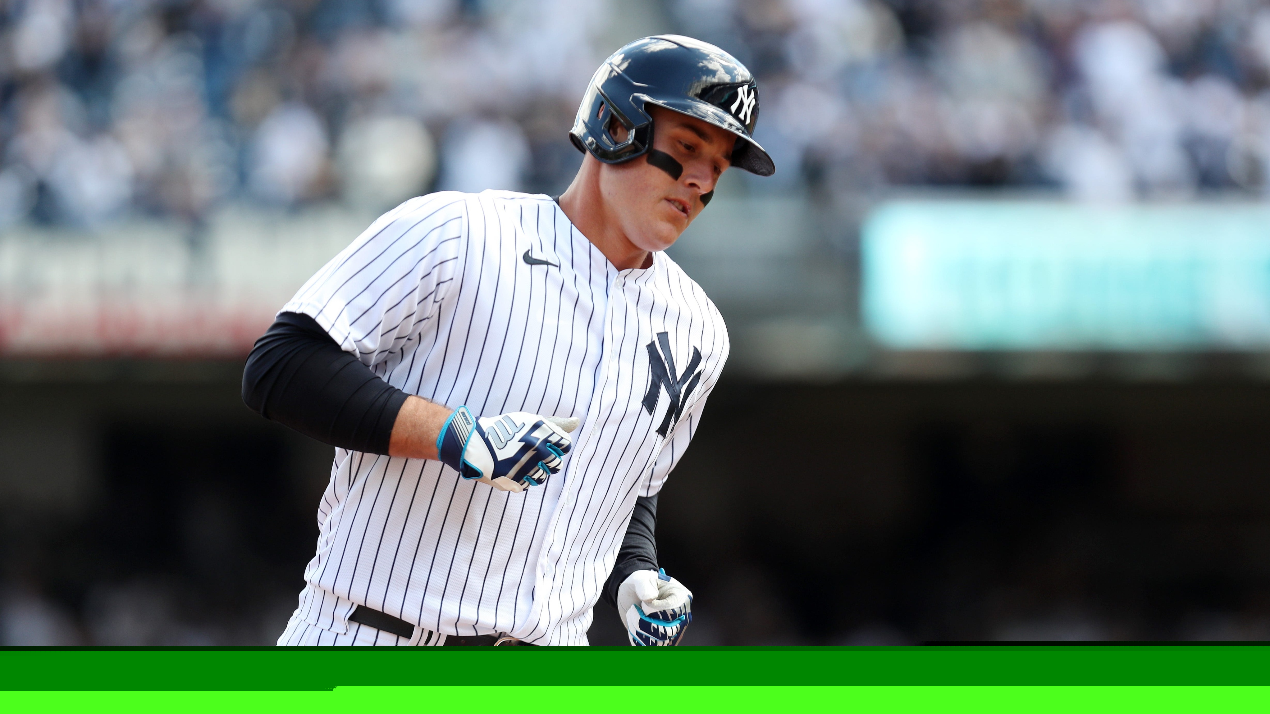 Anthony Rizzo lays down perfect bunt to beat shift vs. Blue Jays ...