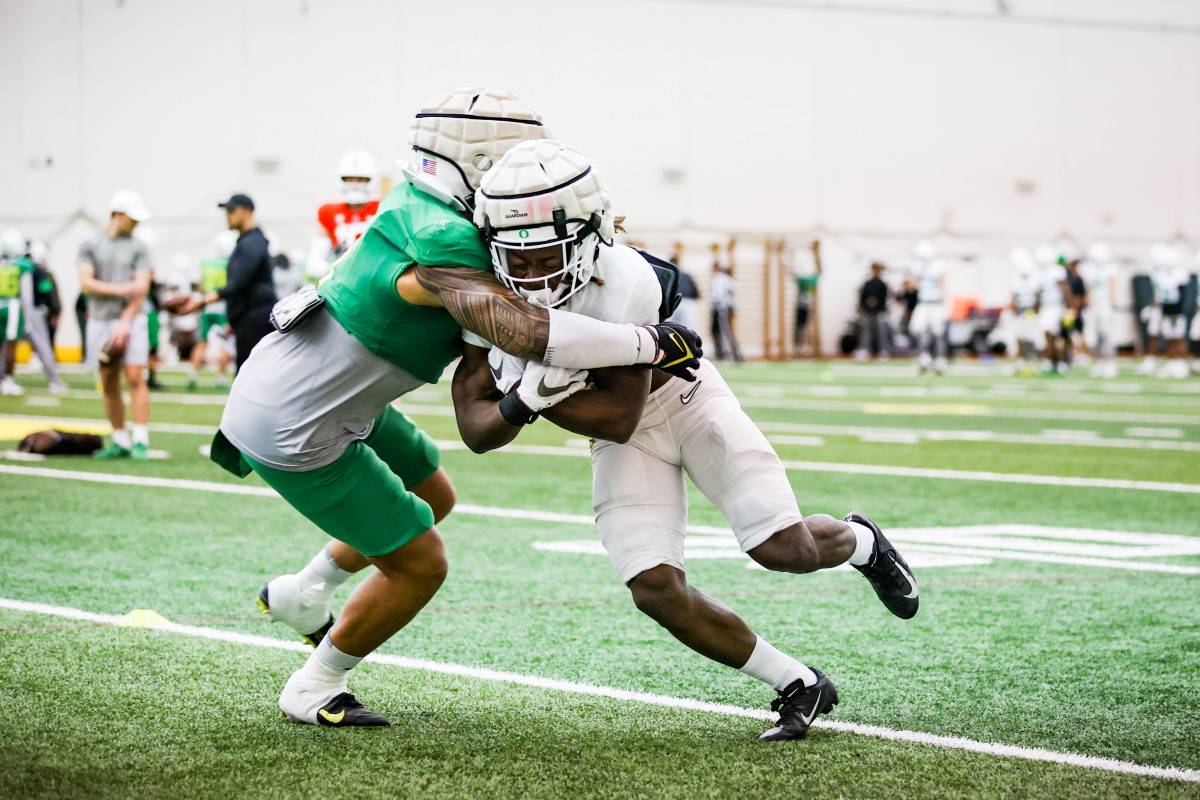 Oregon Ducks Football Running Back Noah Whittington Opens Up on Coming ...