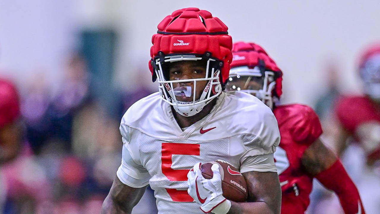 Hogs' Brady Latham, Rocket Sanders After Spring Workout - Sports ...