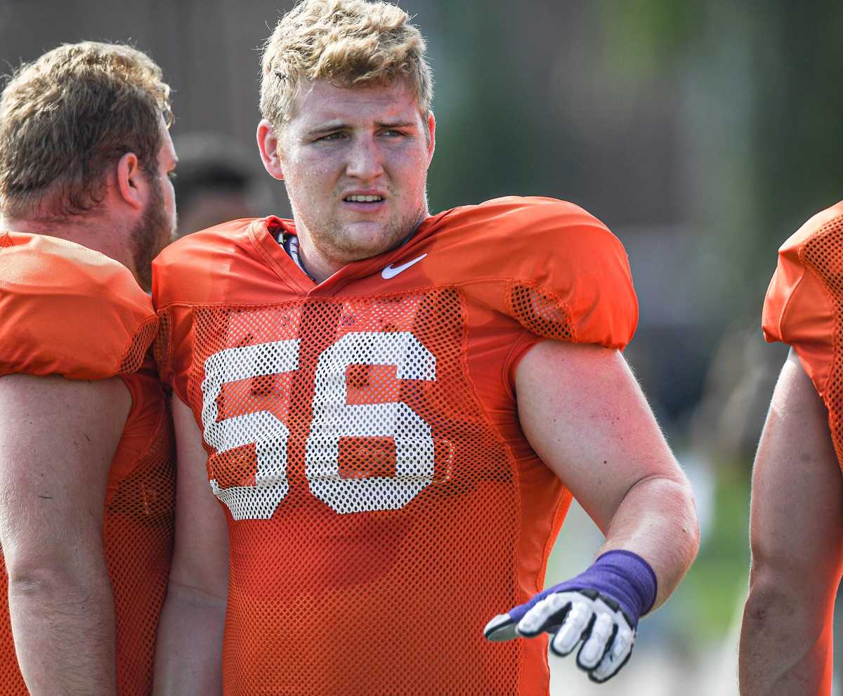For 4th straight season, Clemson Will Have New Center - Sports ...