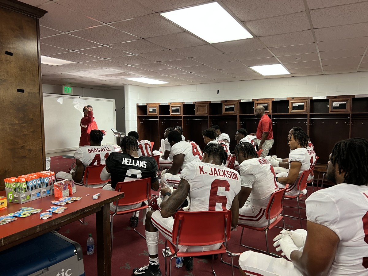 What It's Like Being a Media Coach for the Alabama Football Winning A ...