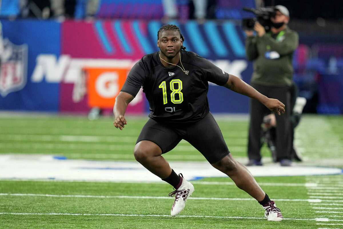 NFL Mock Draft: Texas A&M Aggies Kenyon Green to Dallas Cowboys in ...
