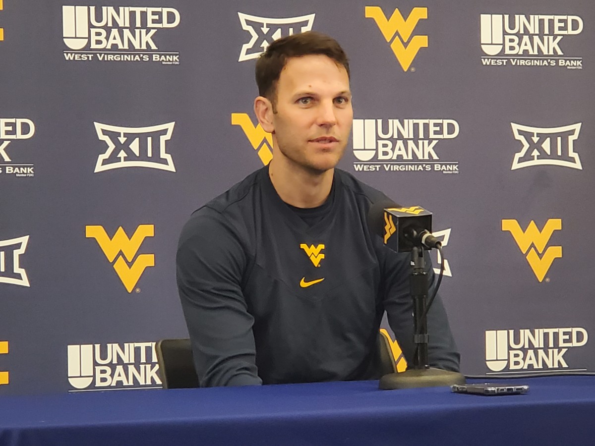 WATCH: Graham Harrell Spring Practice No. 14 - Sports Illustrated West ...