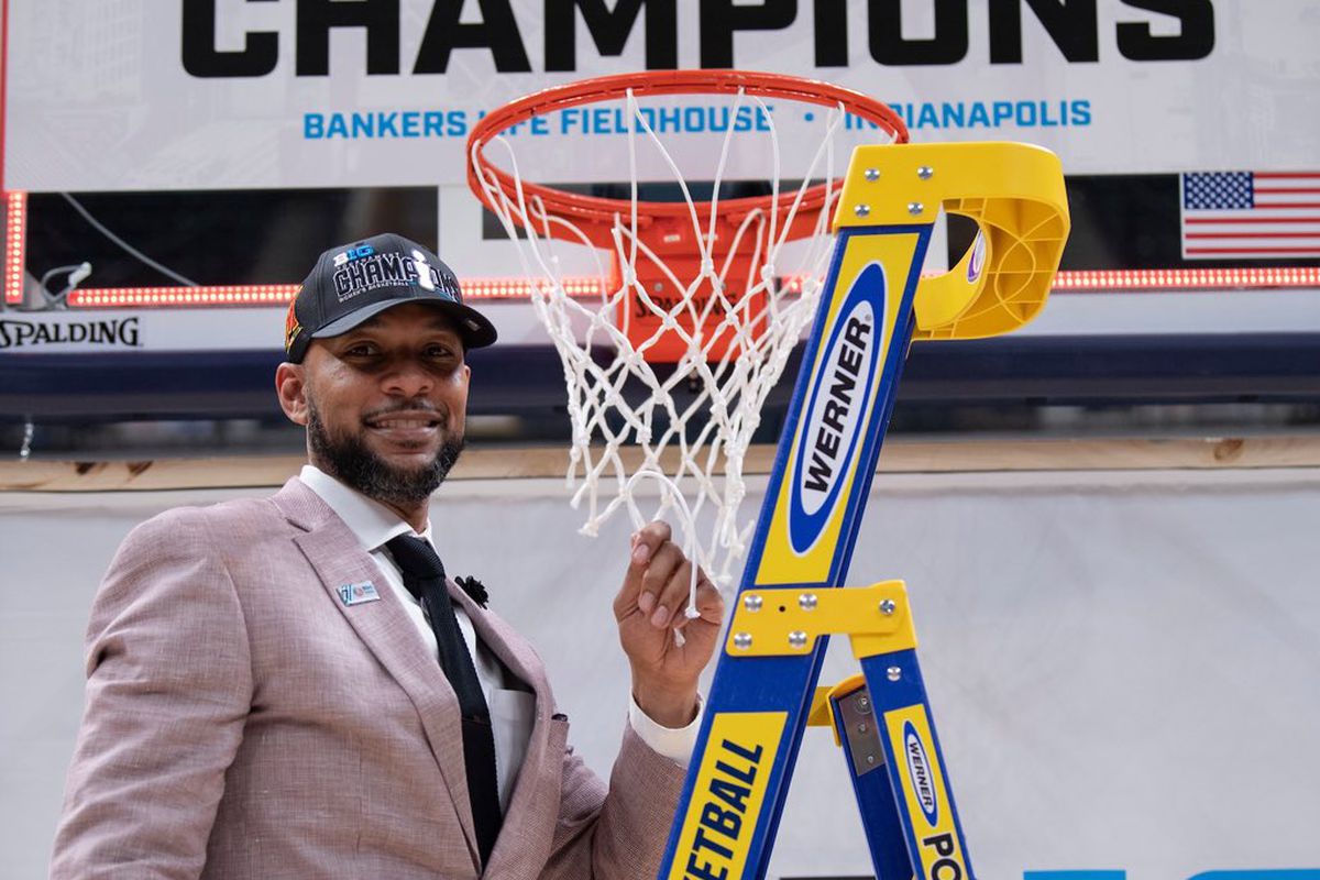 Louisville Women's Basketball Hires Shay Robinson as Associate Head ...