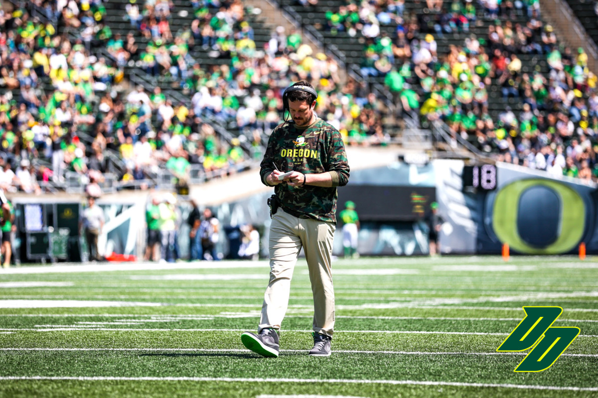 Photo Gallery From Oregon Ducks Football 2022 Spring Game - Sports ...