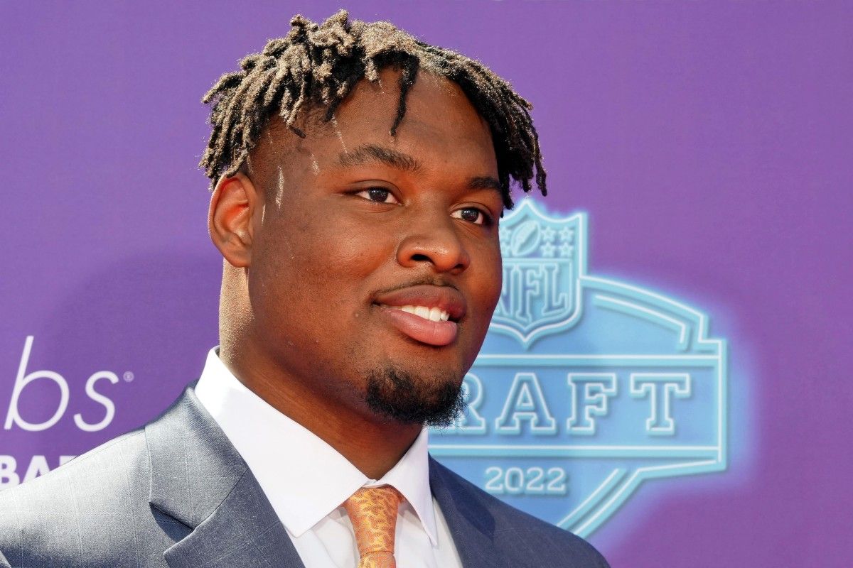 What They Are Saying: Grades and Analysis For Zion Johnson to the ...