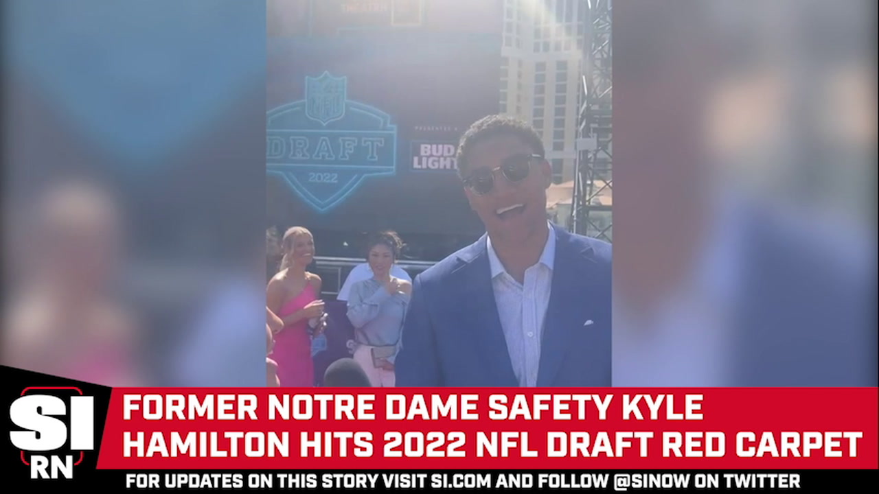 Former Notre Dame Kyle Hamilton Hits 2022 NFL Draft Red Carpet - Sports ...