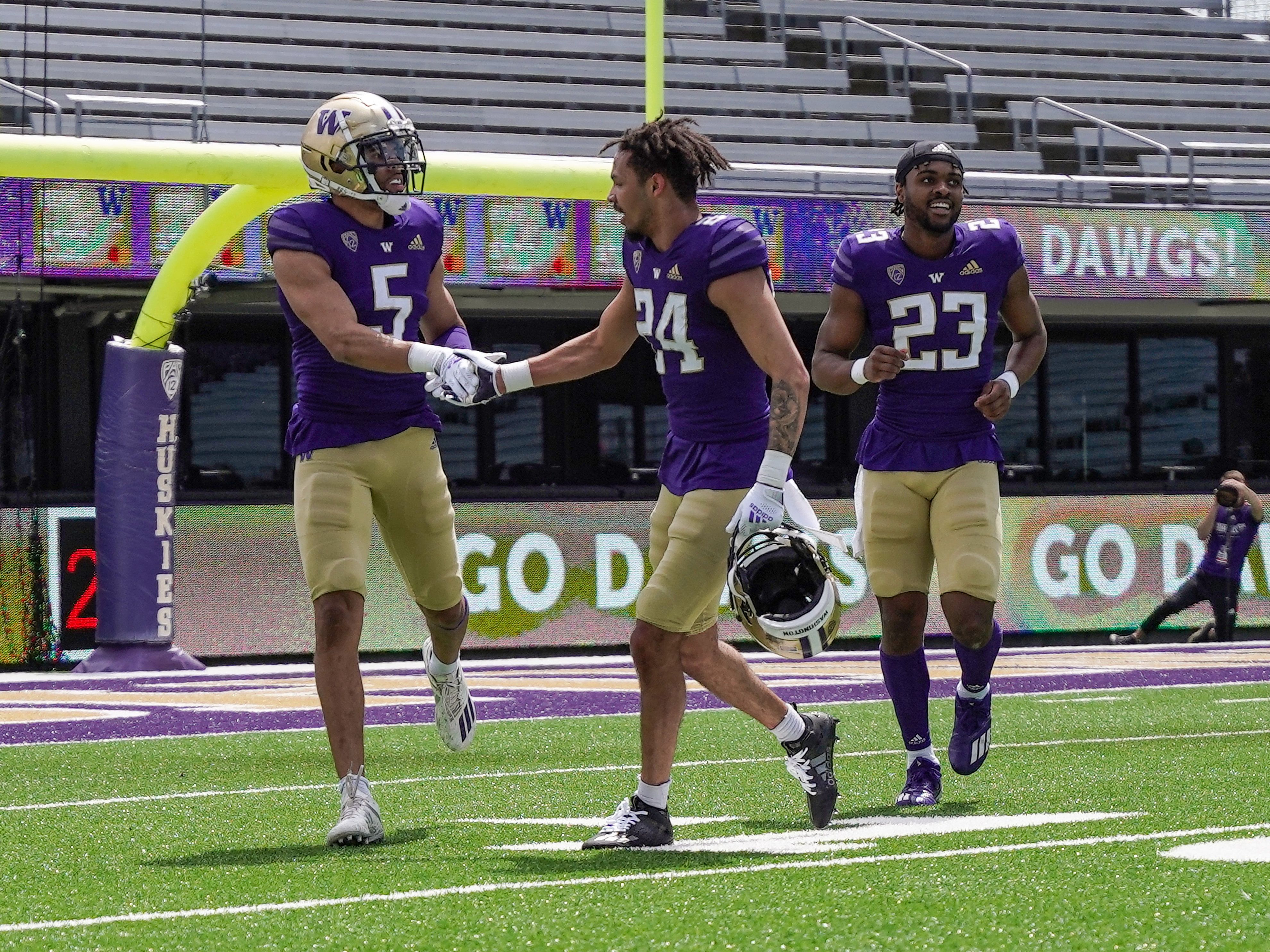 As Portal Deadline Looms, Cook Has Words of Advice to Teammates Mulling ...