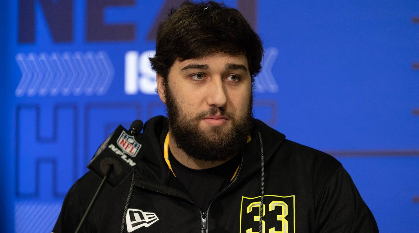 Jets OL Max Mitchell Receives Draft-Day Phone Call From Familiar Name ...