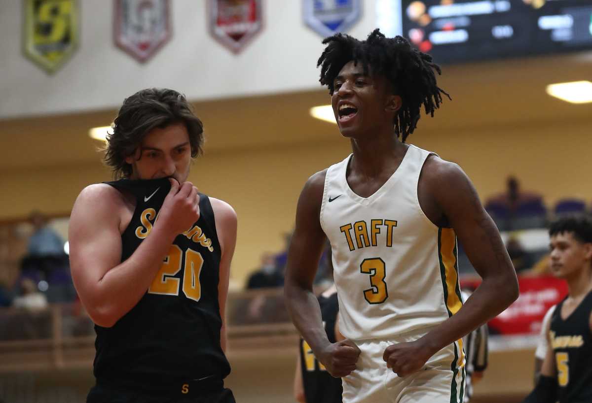 Look: 2024 Cincinnati Bearcats Signee Rayvon Griffith Imagined In ...