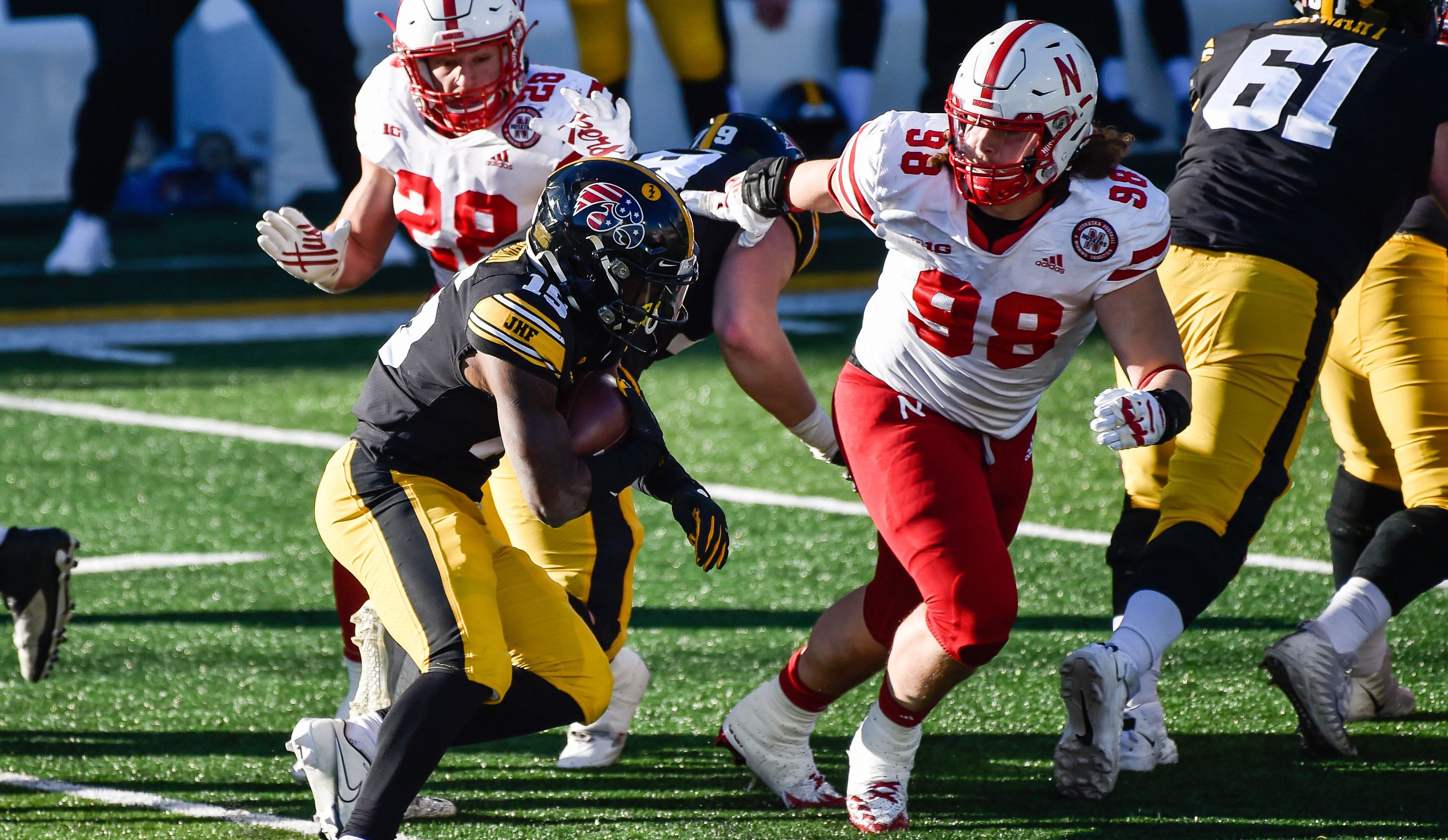 Nebraska Football Transfer Defensive Lineman Casey Rogers Announces Top ...