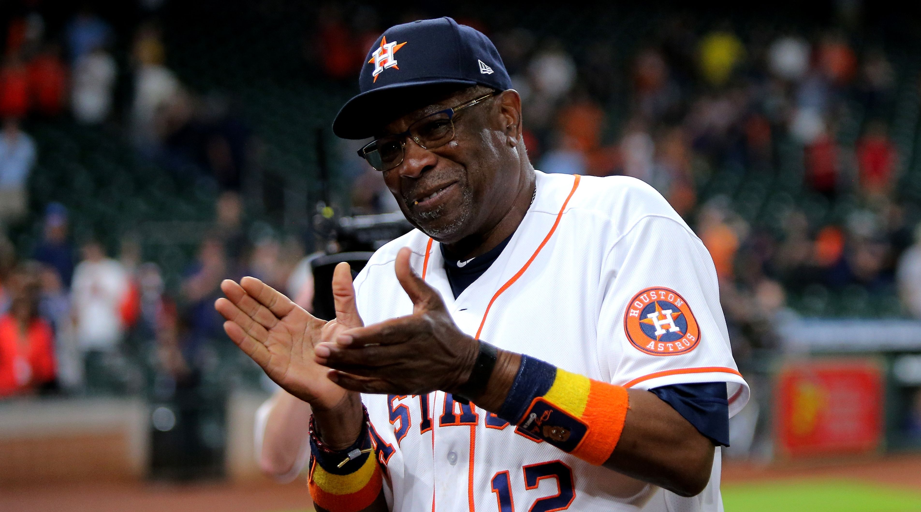 Dusty Baker Becomes First Black Manager, 12th Ever to Win 2,000 Games ...
