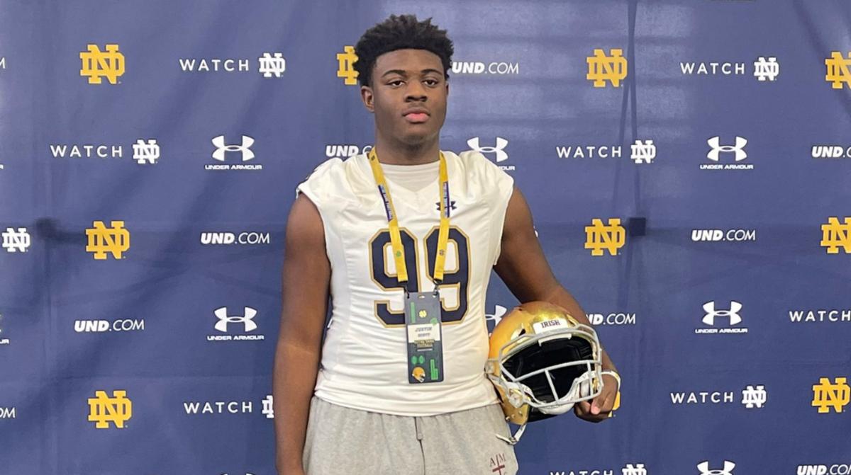 Notre Dame Offers Elite Chicago Defensive Lineman Justin Scott - Sports ...