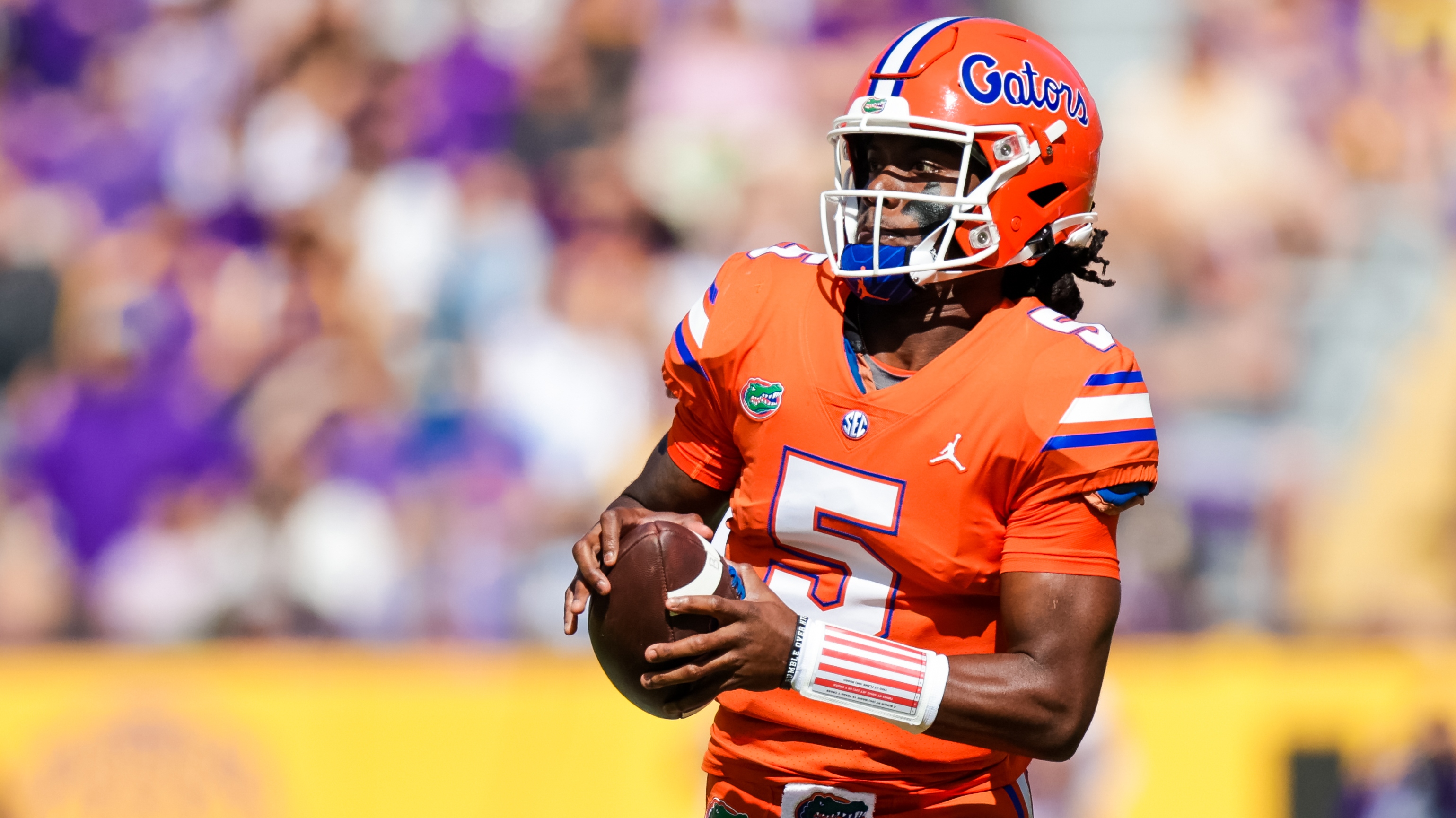 Florida QB Transfer Emory Jones Commits to Pac-12 Team, per Report ...