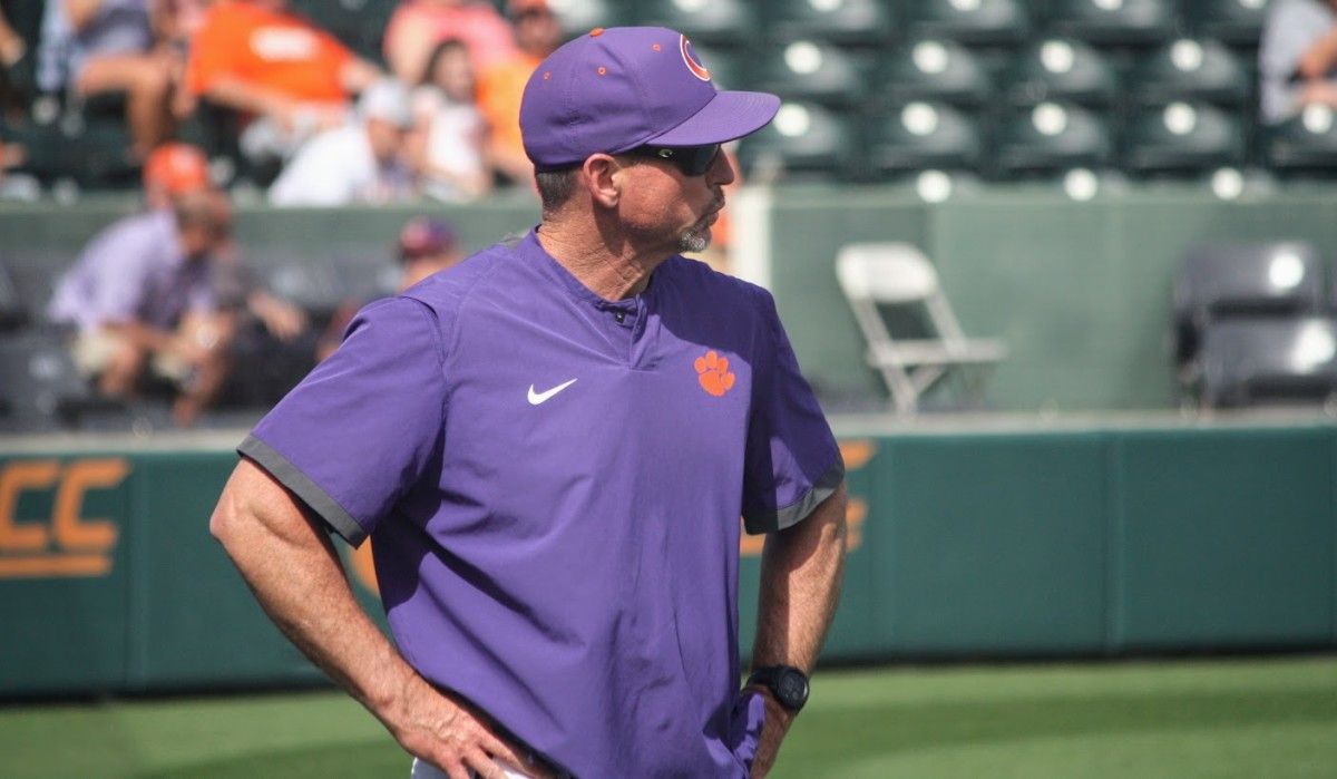 Former Clemson Tiger Alex Urban 'Shocked' by Monte Lee Dismissal ...