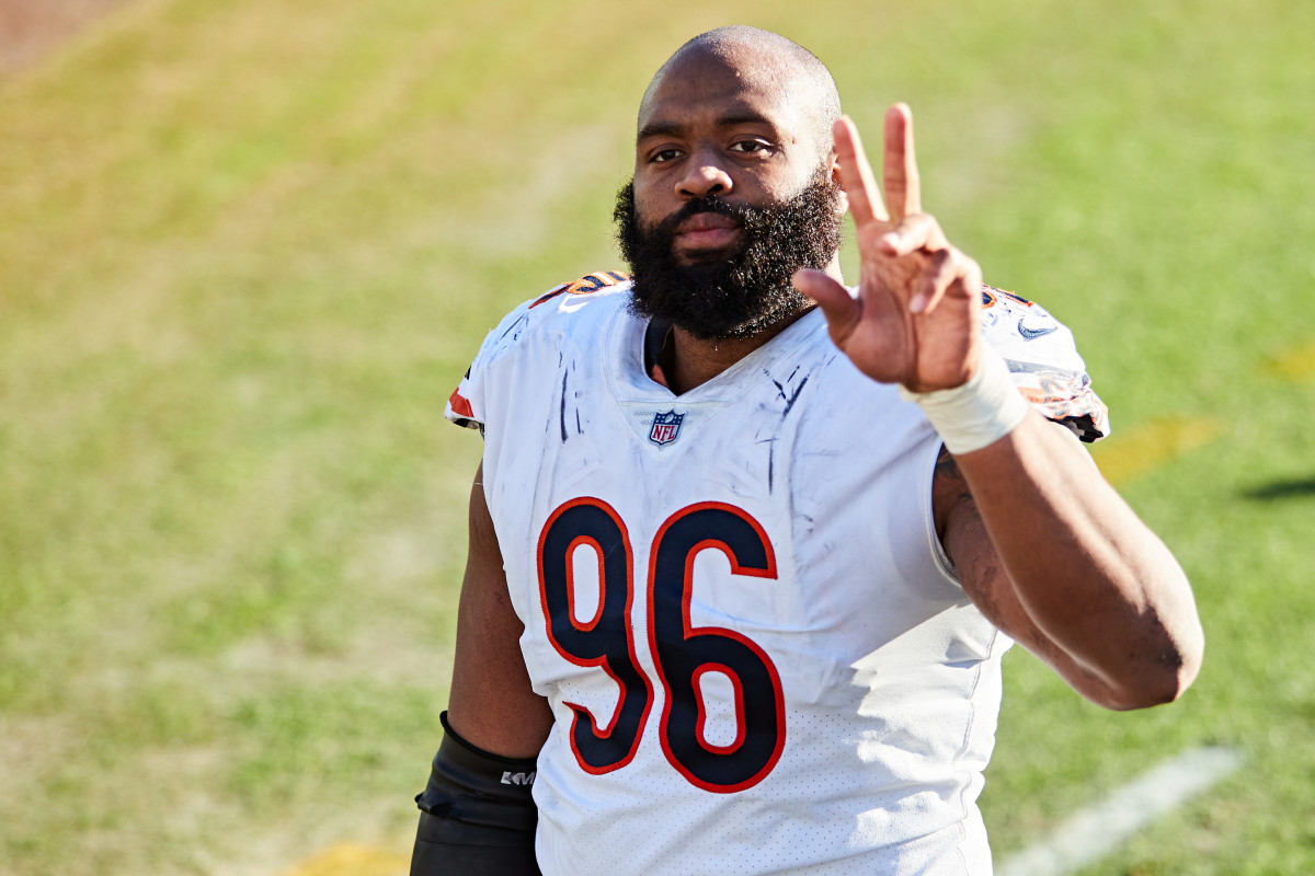 Should the Atlanta Falcons Sign Free Agent DL Akiem Hicks? - Sports ...