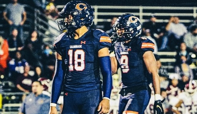 Huskies Go Back in Time to Offer Scholarship to Throwback LB - Sports ...