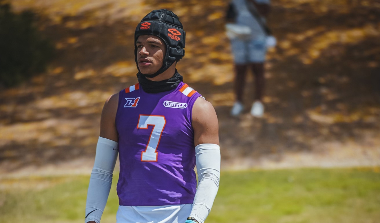 2024 Basha Athlete Recruit Miles Lockhart Discusses Oregon Football ...