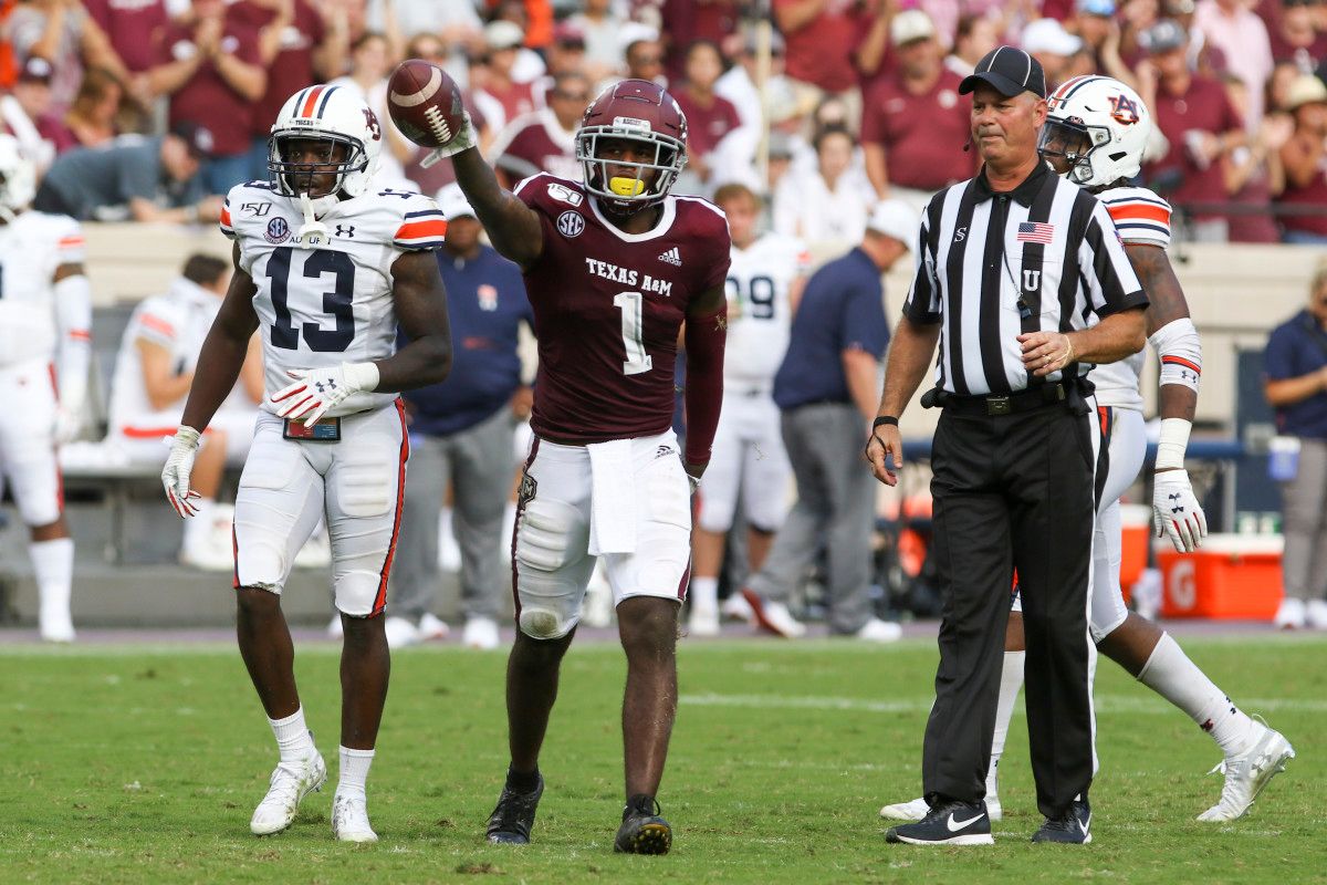 Former Texas A&M WR Quartney Davis Tries Out For Houston Texans ...