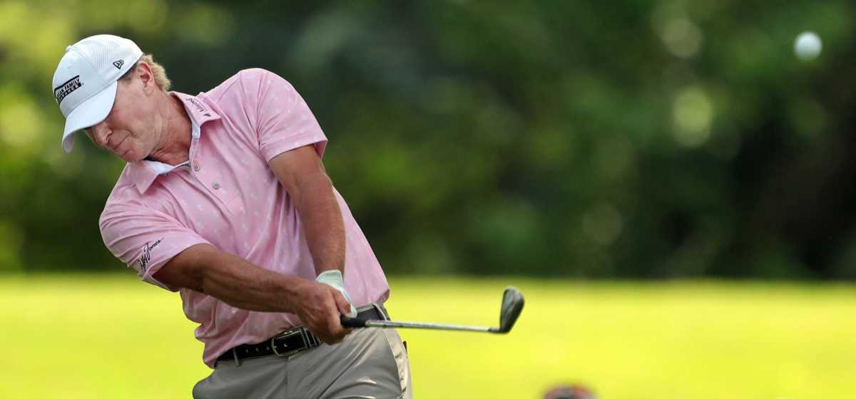 Steve Stricker Posts 66, Leads Regions Tradition by 3 - Sports ...