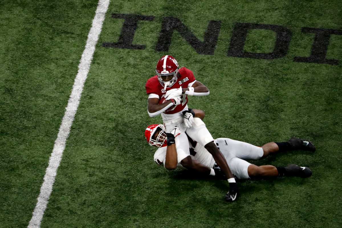 Alabama WR Agiye Hall Still Expected to Join Longhorns in Summer ...