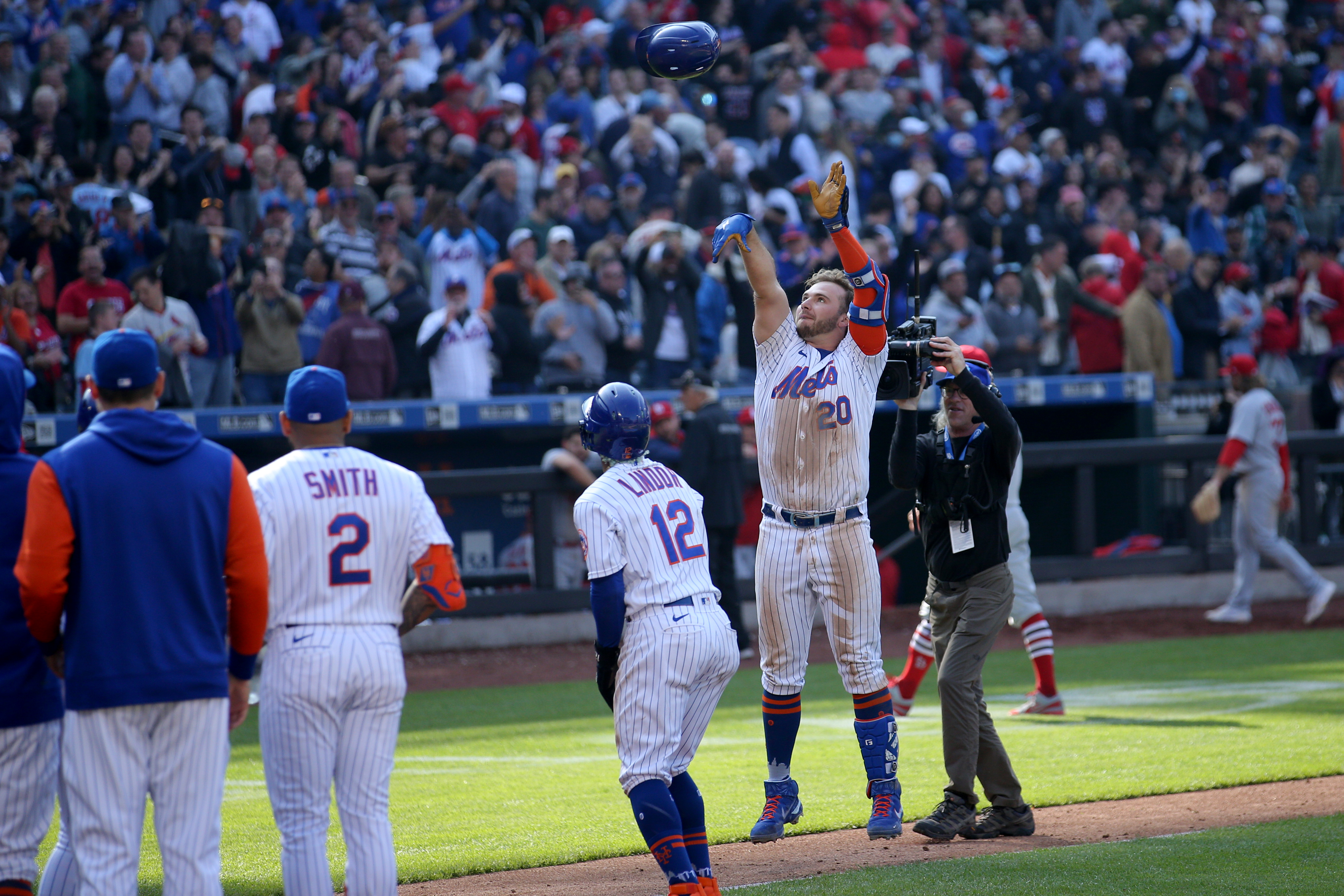 See It: Pete Alonso Crushes Monster Walk-Off Home Run To Lift New York Mets To Series Win ...