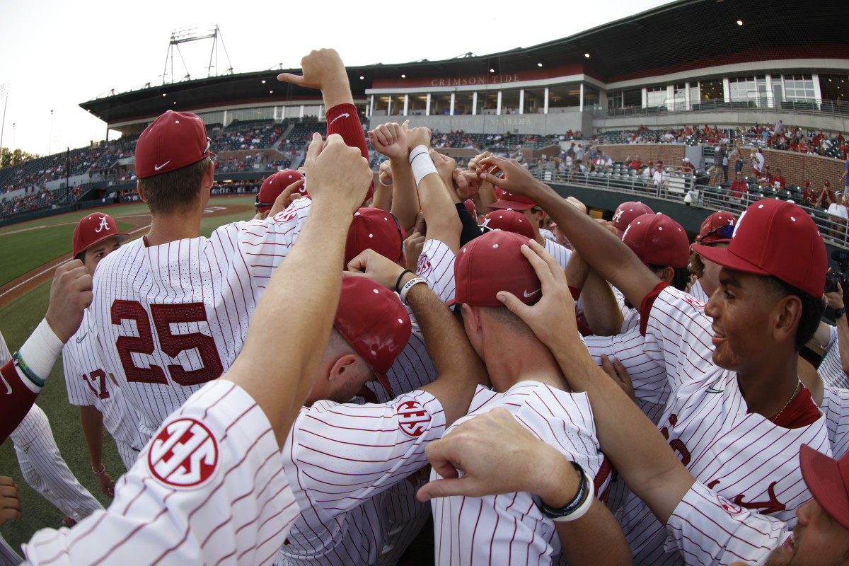 Alabama Baseball Clinches SEC Berth, Downs No. 5 Arkansas 8-6 - Sports ...