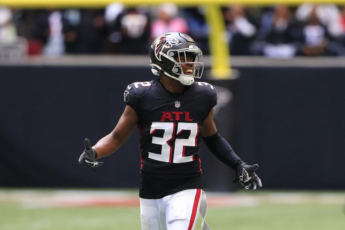 Atlanta Falcons DB Jaylinn Hawkins: NFL Best-Kept Secret? - Sports ...