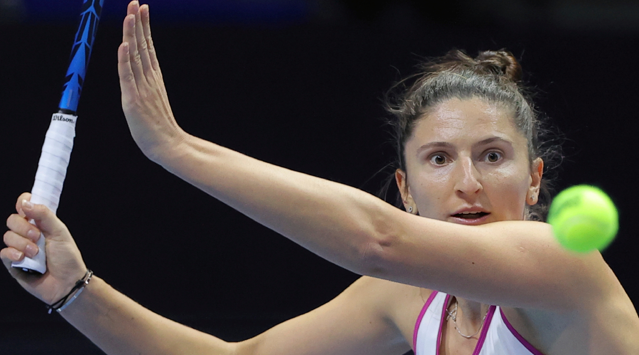 Irina-Camelia Begu Throws Racket at French Open, Causes Stoppage ...