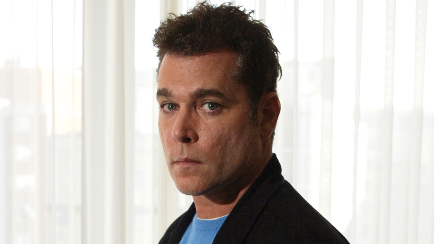 Sports World Pays Tribute to ‘Field of Dreams’ Star Ray Liotta - Sports ...