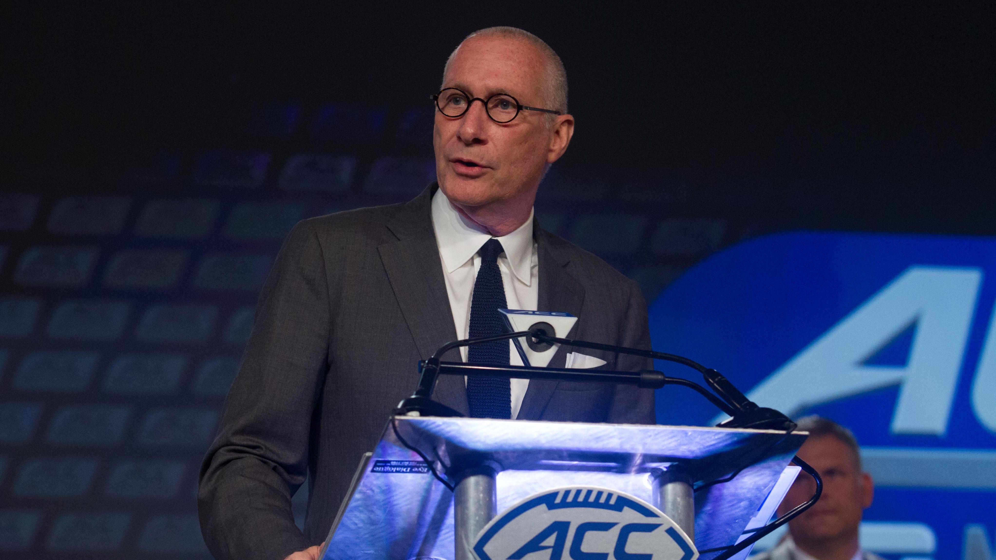 Former ESPN President Offers Strong Take on Tom Brady's Fox Contract ...
