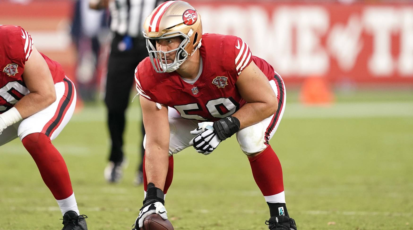 49ers Center Alex Mack, Three-Time All-Pro, Announces Retirement ...