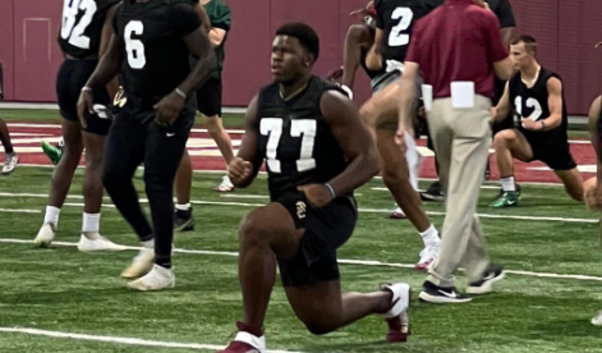 2023 OT Roderick Kearney learns from Alex Atkins at Elite Camp - Sports ...